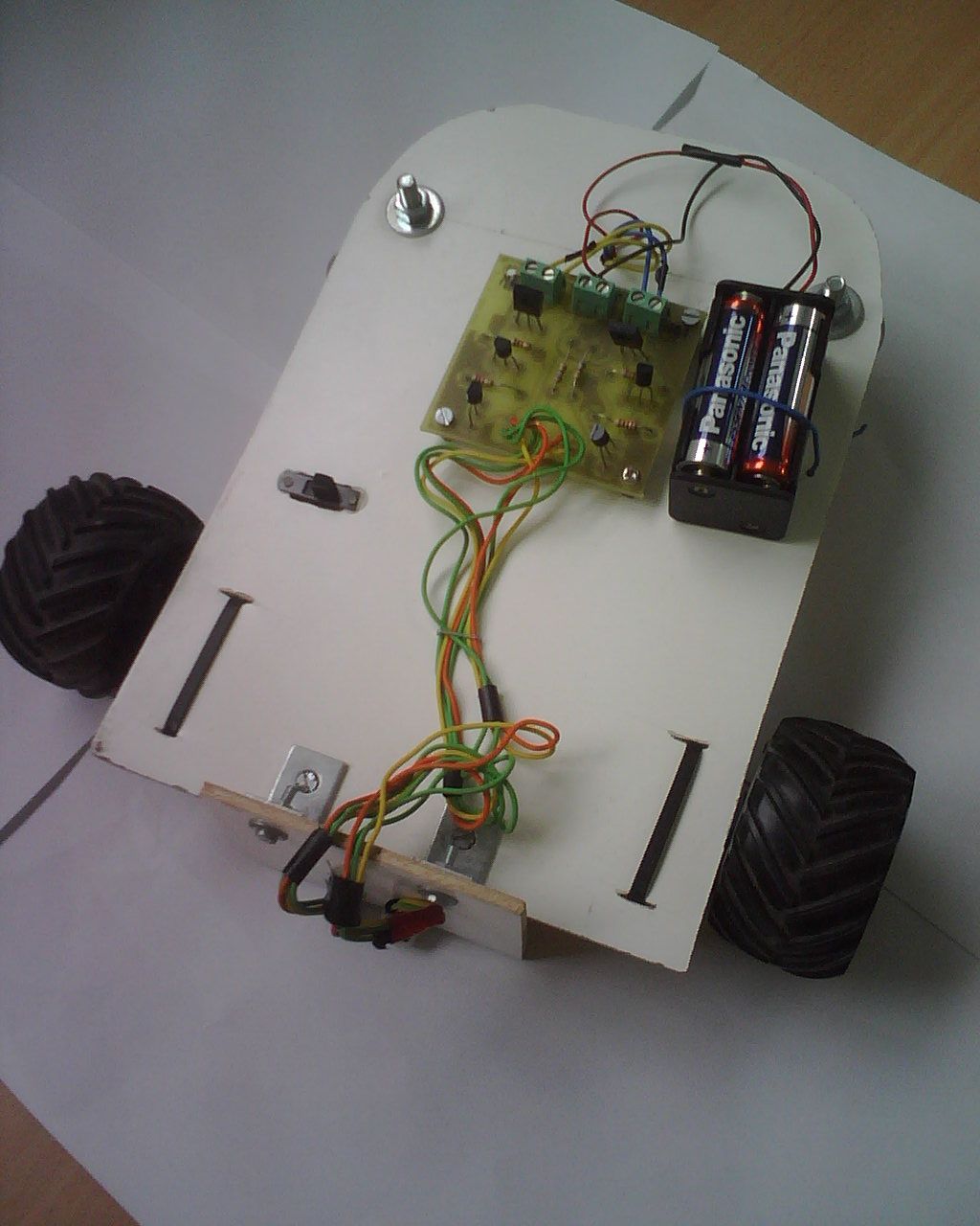 Robot Seguidor de Líneas - Tecnosalva